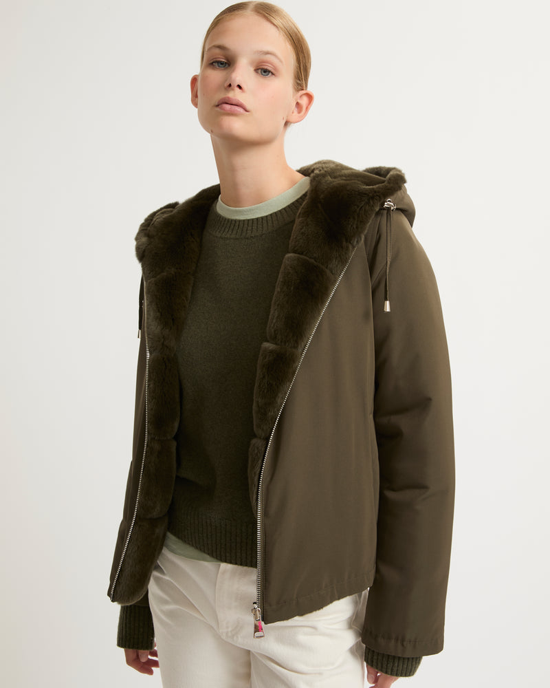 Parka courte reversible en tissu technique et lapin rex